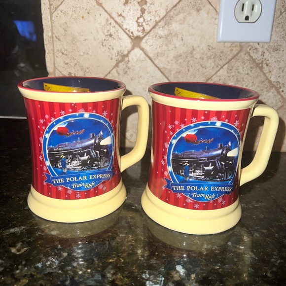 TM & Warner Bros | Kitchen | The Polar Express 3d Train Ride Cocoa ...